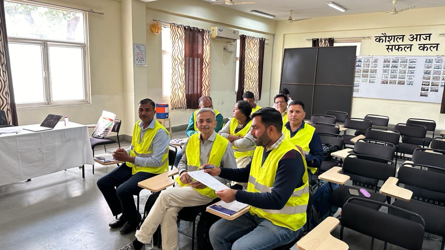 India rolls out internationally recognised truck driver training ...