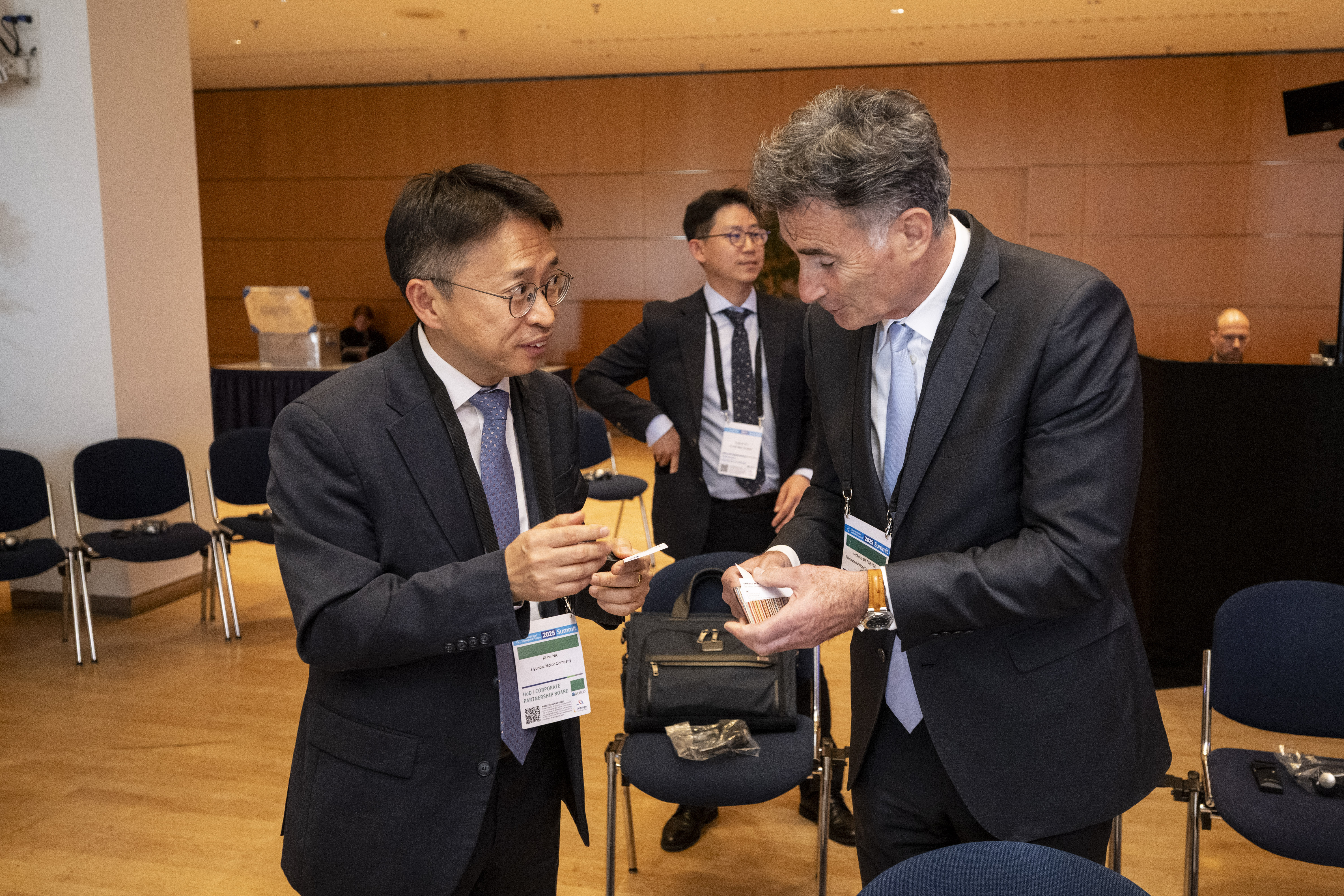 IRU maps decarbonisation and workforce strategies at ITF summit | IRU ...