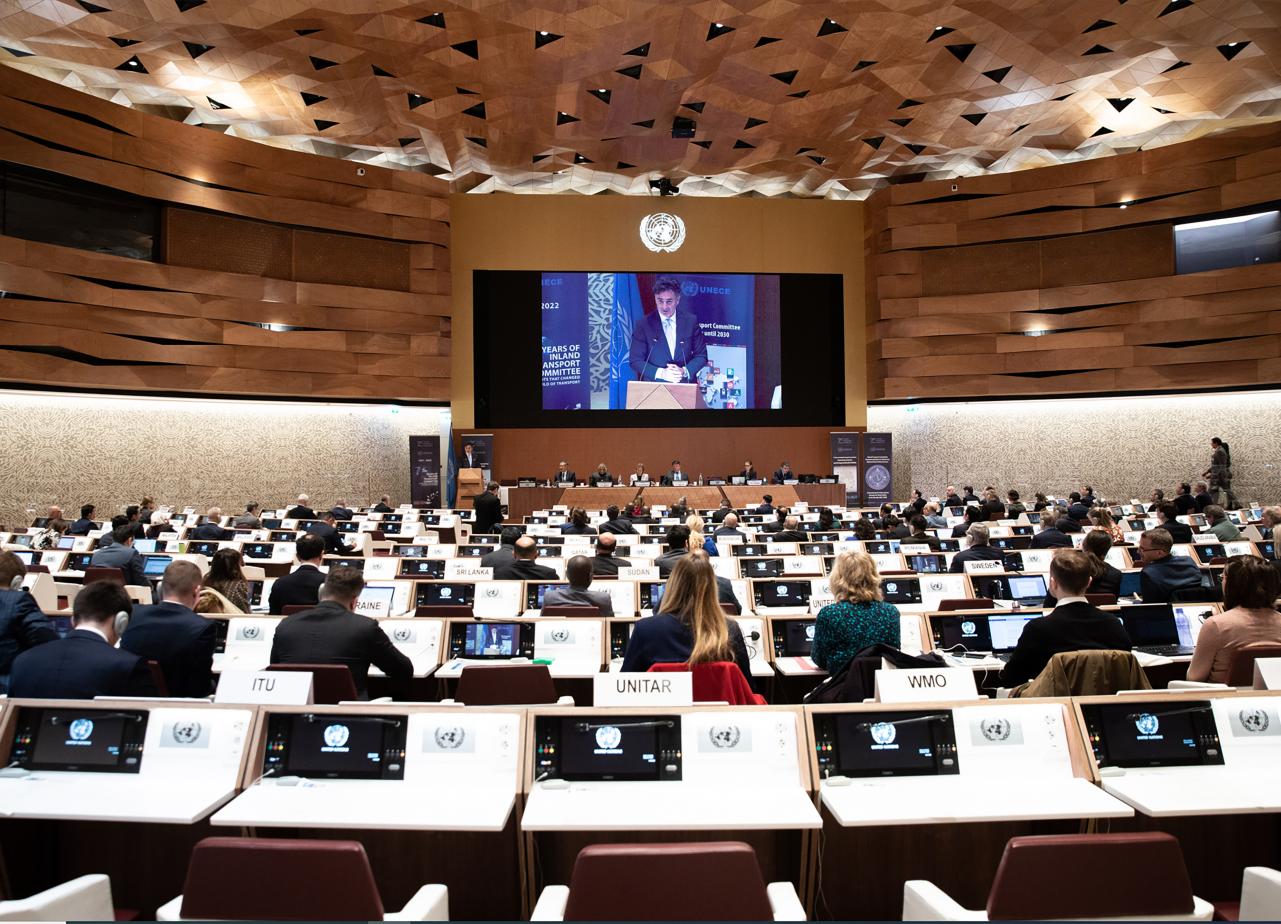 IRU | 是全球性的道路运输国际组织 | IRU | World Road Transport Organisation