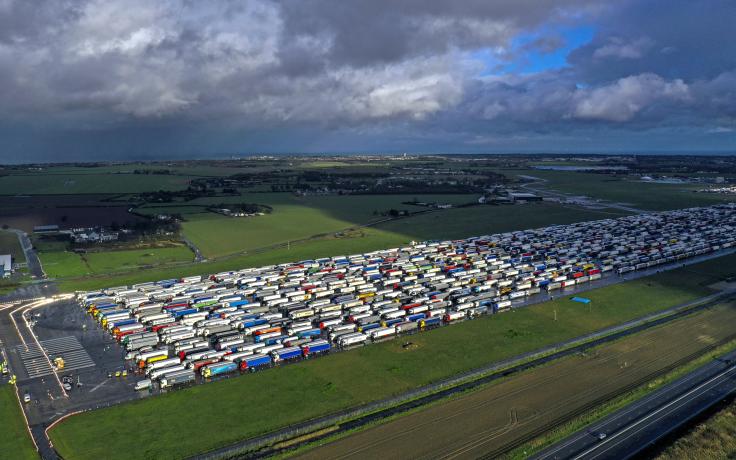 New COVID border emergency protocols needed, as stranded drivers face ...